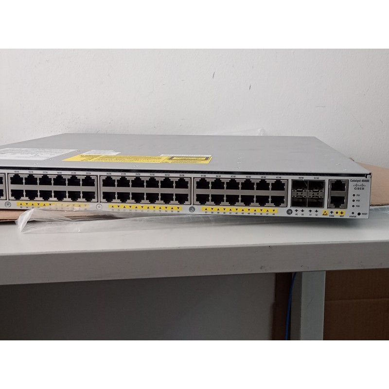 Switch Cisco Catalyst 4948E - WebRedes Store