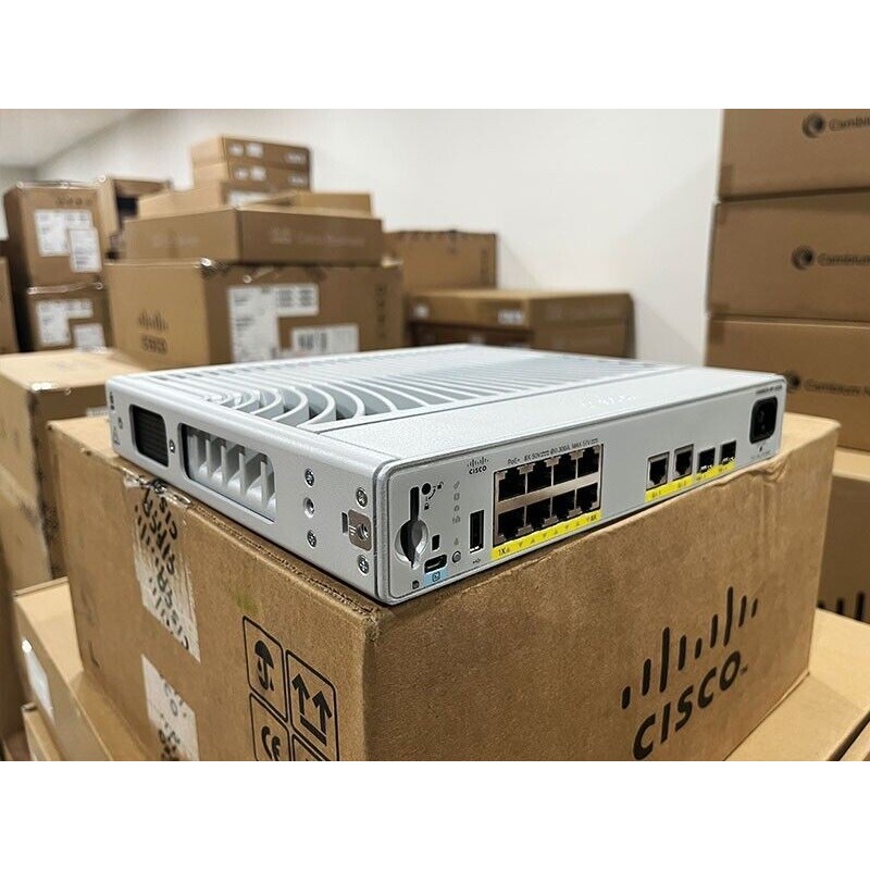 Catalyst 9000 Compact Switch PoE+ de 8 puertos, 240 W, Network Essentials